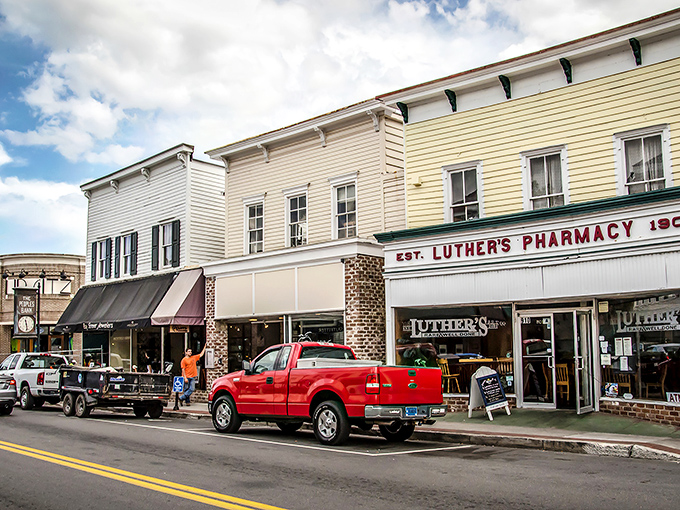 Step into Beaufort's time capsule, where Luther's Pharmacy dispenses nostalgia alongside prescriptions. Small-town charm, big-time character!