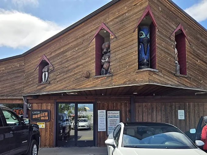Rustic charm meets burger paradise! This wooden wonder looks like it was plucked from a frontier town and dropped into modern-day Anchorage.