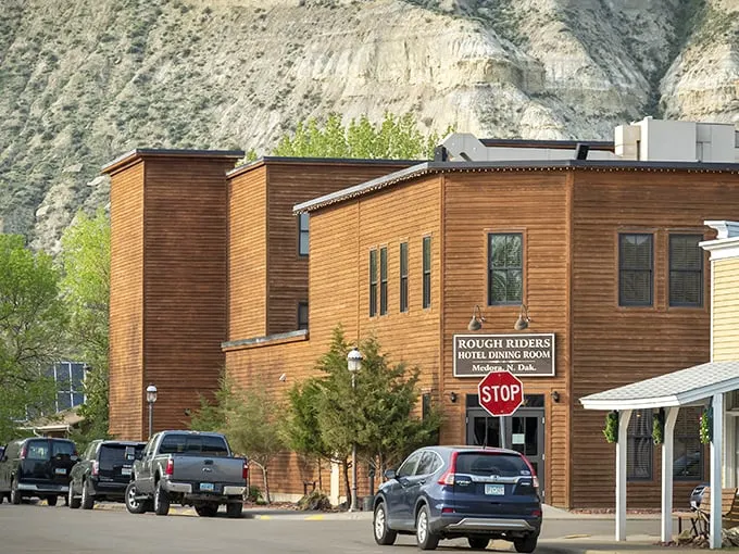 Step into Medora, where the Wild West meets Main Street! This charming town looks like it's straight out of a John Wayne flick, minus the tumbleweeds.