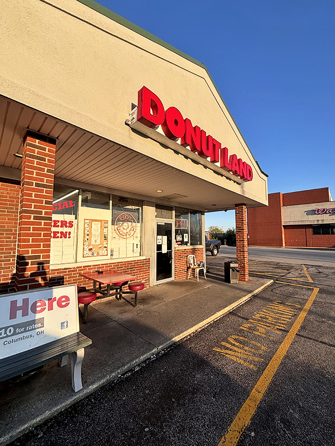 The red block letters of Donut Land beckon like a lighthouse for the sugar-deprived. No fancy architecture needed when what's inside is this good.