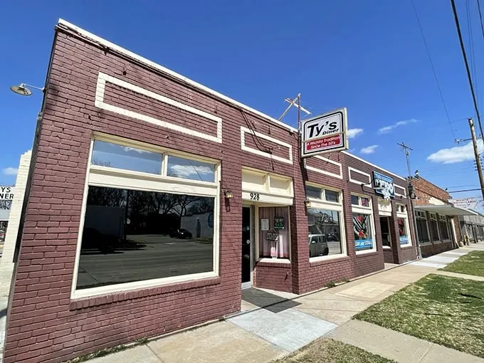 Step back in time! Ty's Diner's brick facade is like a portal to the 1950s, promising burgers that'll make your taste buds do the twist.