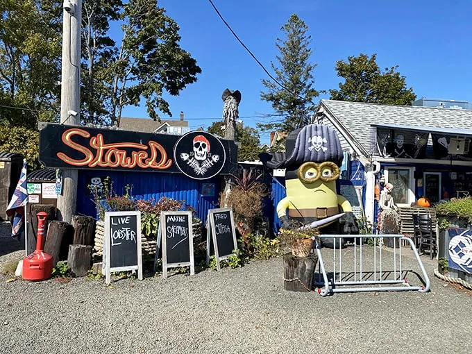 Ahoy, matey! Stowe's Seafood beckons with its whimsical pirate-themed exterior, promising a treasure trove of oceanic delights inside.