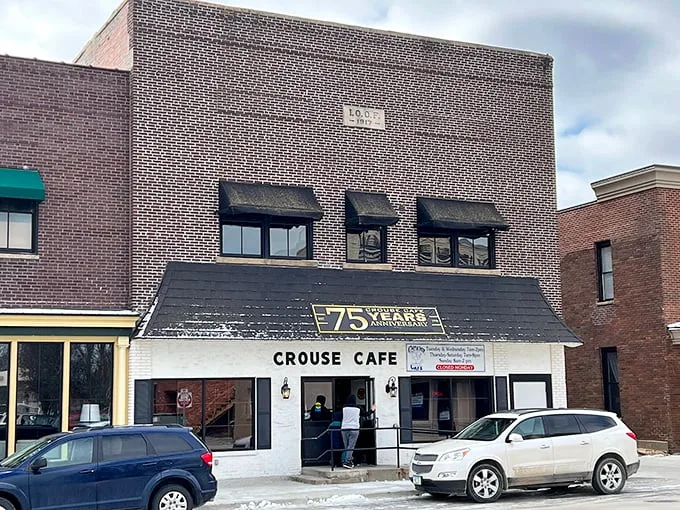 A slice of Americana, served fresh daily! Crouse Café's unassuming exterior belies the culinary treasures within. Small-town charm, big-time flavor.