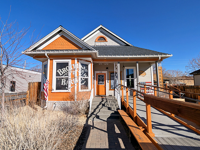 Welcome to BBQ paradise! Fox & Hound's rustic charm beckons you like a siren song of smoked meats and mountain air. 
