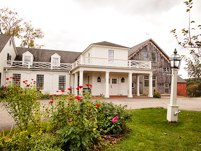 A colonial time capsule with a culinary twist! The Salem Cross Inn's pristine white exterior promises a journey through history – and your taste buds are invited along for the ride.
