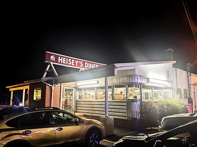 Welcome to flavor town! Heisey's Diner stands proud against the Pennsylvania sky, a beacon of hope for hungry travelers and steak enthusiasts alike.