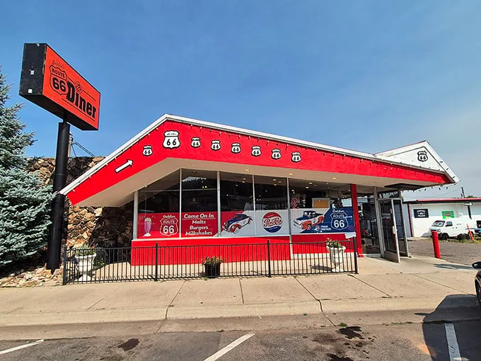 A slice of Americana, served with a side of nostalgia! Goldies Route 66 Diner stands proud, its red exterior as inviting as a warm cherry pie on a windowsill.