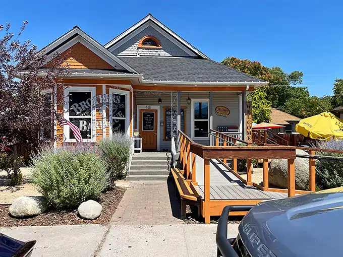 Welcome to BBQ paradise! Fox & Hound's rustic charm beckons you like a siren song of smoked meats and mountain air.