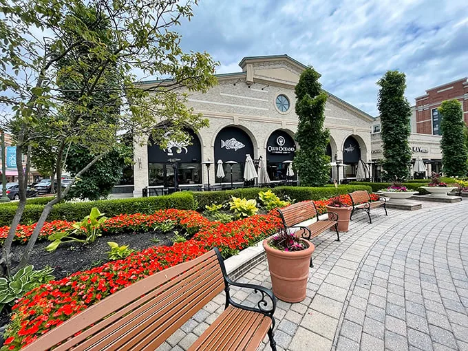 A seafood oasis in the heart of Ohio? Club Oceano's unassuming exterior hides a treasure trove of oceanic delights waiting to be discovered.
