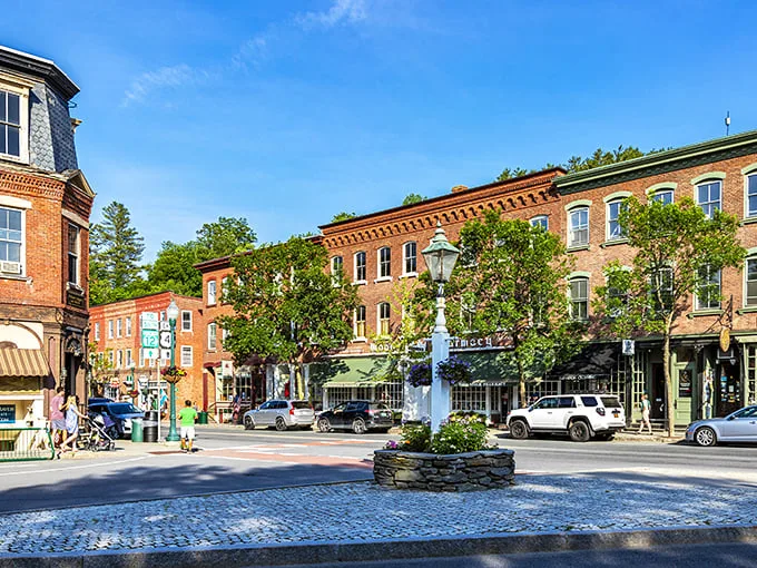 Woodstock's town center: Where Norman Rockwell meets modern-day charm. Cobblestone streets and historic buildings create a scene so quaint, you'll swear you've stepped into a postcard.