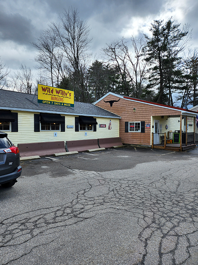 Welcome to burger paradise! Wild Willy's stands proud against the New Hampshire sky, promising a feast fit for a cowboy – or anyone with taste buds.