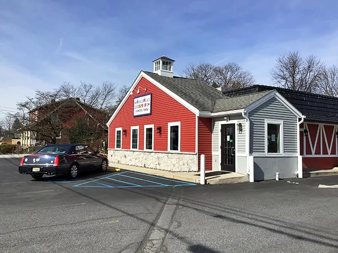 A New England postcard come to life! This charming red barn isn't hiding horses – it's harboring some of Pennsylvania's finest seafood treasures.