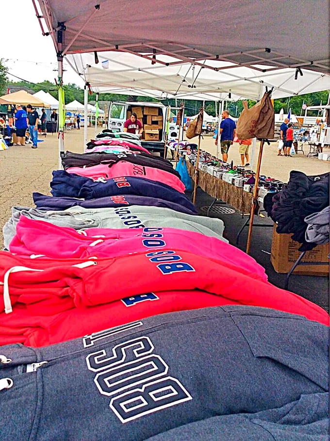Beantown pride on display! Rock your Boston spirit with these cozy sweatshirts – perfect for chilly Fenway nights.