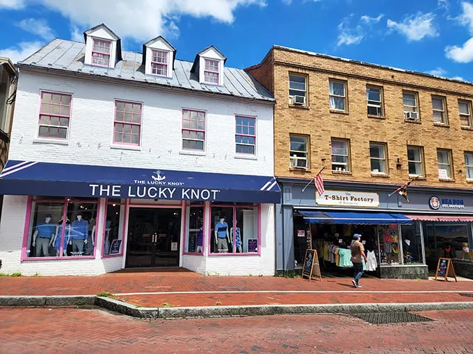 Knot your average shopping trip: Nautical meets whimsical on this bustling Annapolis street. Prepare to shop 'til you drop anchor!