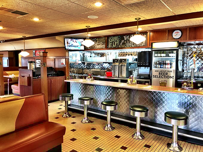 Pull up a stool and prepare for a front-row seat to the breakfast show. Syrup-slinging acrobatics included!