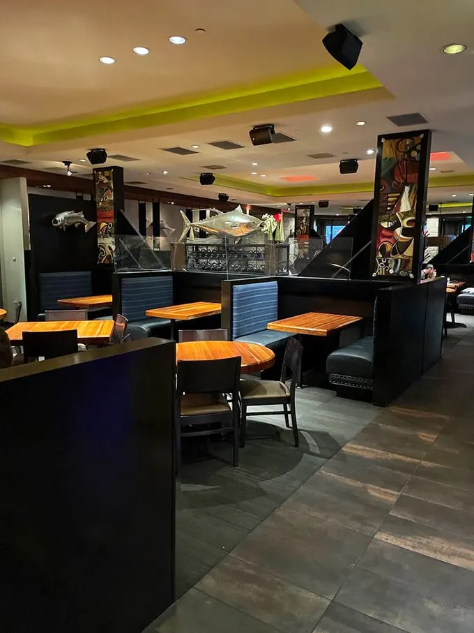 Modern meets maritime in Pearl's dining area. It's the perfect backdrop for your seafood shenanigans.