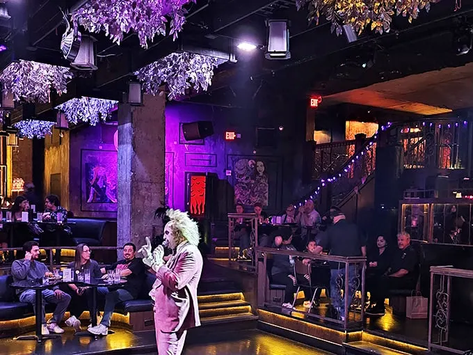 It's showtime, folks! Beetle House LA isn't just a restaurant – it's a full-blown spectacle with performances that'll knock your striped socks off.