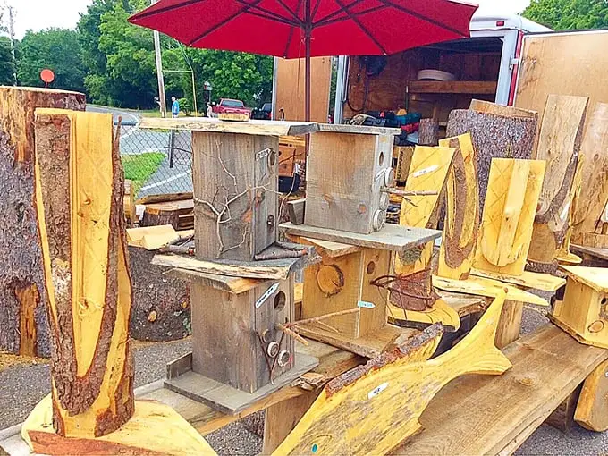 Woodn't you know it? These handcrafted wooden creations prove that one man's scrap is another's rustic chic decor.