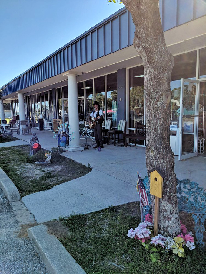 Who needs Coachella when you've got impromptu sidewalk serenades? This crooner adds a soundtrack to your shopping spree.