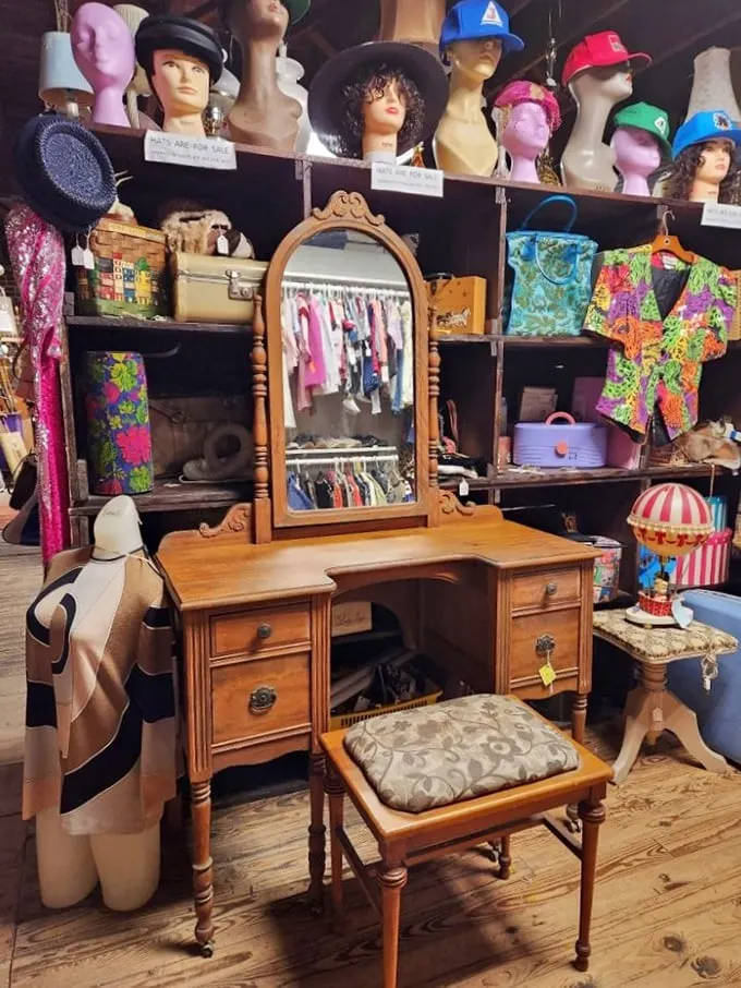 Mirror, mirror on the… vanity! This vintage beauty station is ready for its Hollywood close-up.