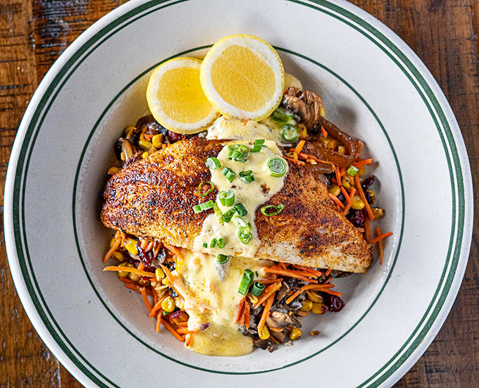 The Minnesota bowl: a Midwest melody of flavors that sings "comfort food" in perfect harmony. It's like a warm flannel shirt for your stomach.