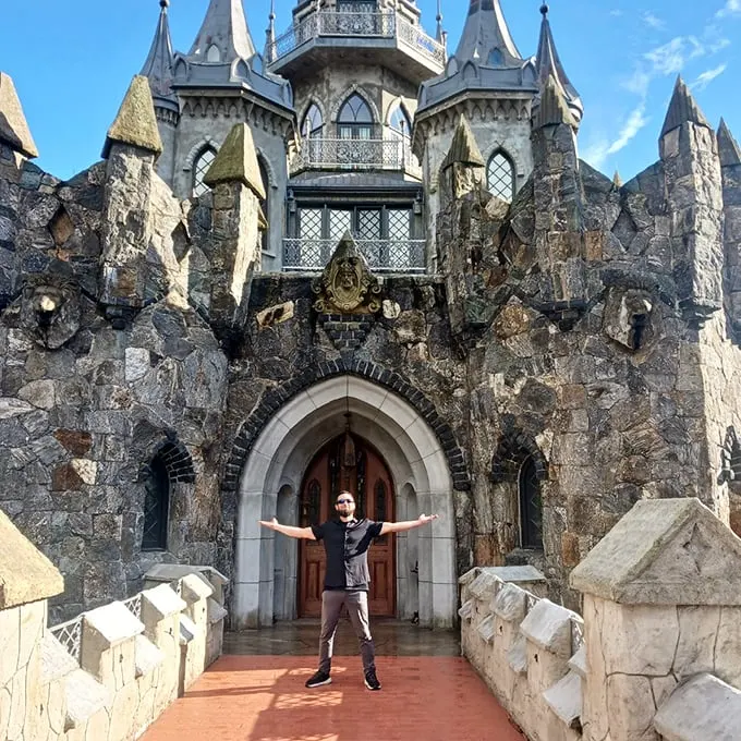 "I'm the king of the world!" Channeling Leonardo DiCaprio at the castle entrance - just watch out for icebergs, er, moats.