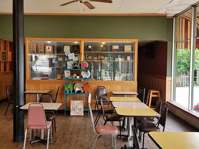 Step into a time machine of taste! This cozy interior blends retro charm with modern comfort, serving up nostalgia alongside fresh-baked treats.
