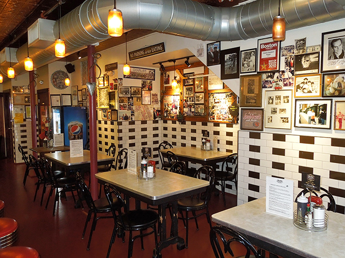 Step inside and feast your eyes! Charlie's interior is a living, breathing scrapbook of Boston's history. It's where Norman Rockwell meets Instagram-worthy nostalgia.