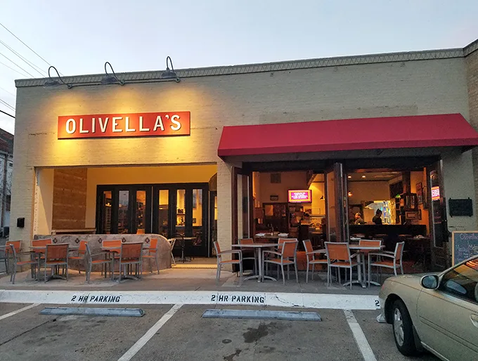 Olivella's: Where wine meets pizza in holy matrimony. This Dallas gem is like finding a Gucci bag at a garage sale – unexpected and fabulous.