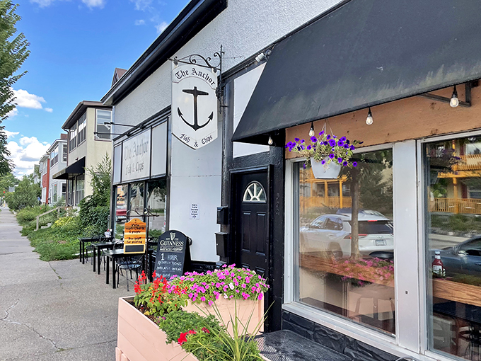 The Anchor: A slice of British charm in the Midwest. Fish so fresh, you'll think you've teleported to the coast!
