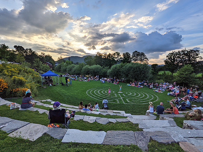 Sunset serenade at East End Park: Where locals gather to unwind and tourists accidentally stumble into the best show in town. No tickets required!