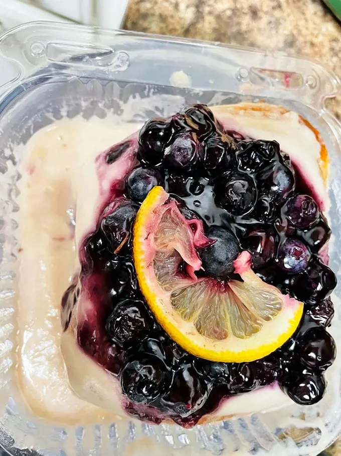 Blueberry and lemon cinnamon roll? It's like summer decided to crash a pastry party, and we're all invited!