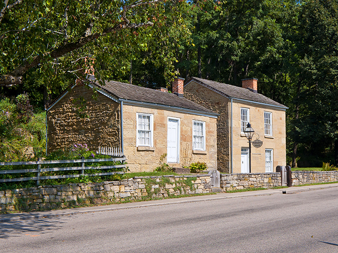 These quaint stone cottages look like they're waiting for hobbits to move in. Pendarvis House: where Cornish mining history meets Shire chic!