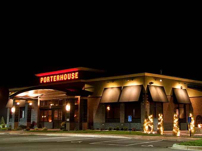 PORTERHOUSE: Where steak meets seafood in perfect harmony. It's the Switzerland of restaurants – neutral, but oh so delicious!
