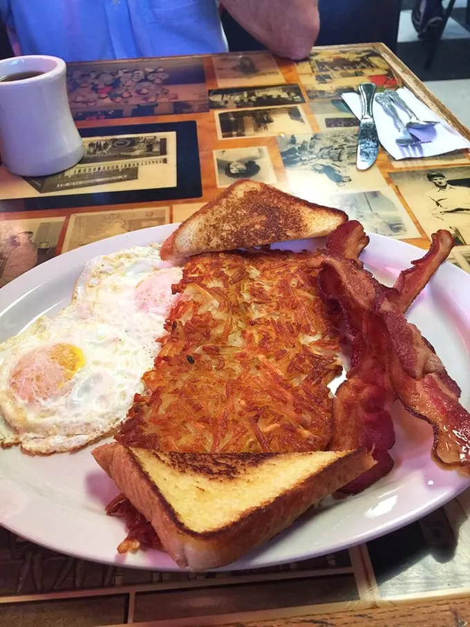 Bacon, eggs, and hash browns: the three amigos of breakfast. This plate is like a warm hug for your taste buds.