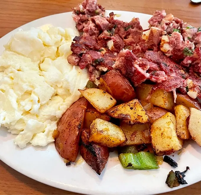 Who needs a rooster when you've got this wake-up call? Corned beef hash with egg whites – breakfast of champions!