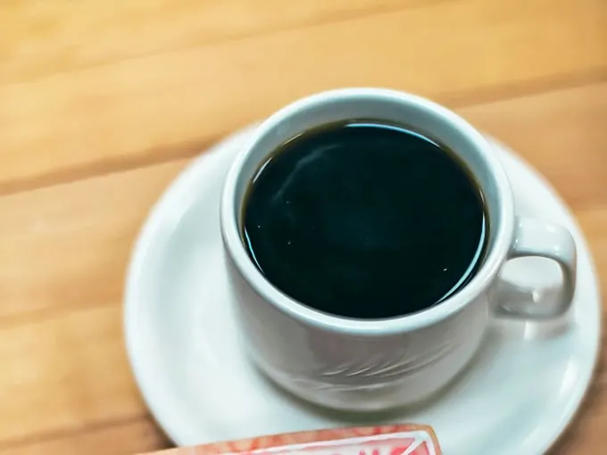 A perfect cup of joe – because every great pie deserves a worthy sidekick. It's the Batman to your dessert's Robin.