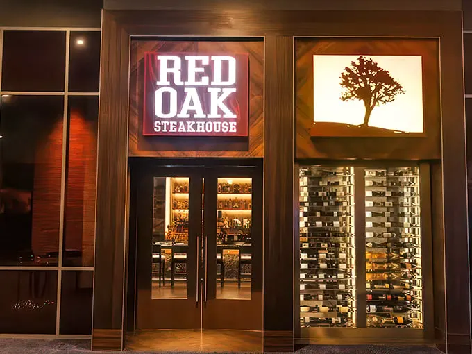 Red Oak Steakhouse: Where wine flows like waterfalls and steaks are the stuff of legend. It's a carnivore's Shangri-La!