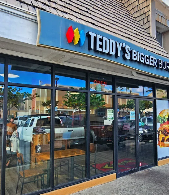 cheeseburgers hawaii restaurant ftr