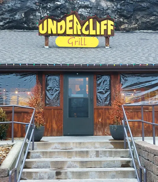 fascinatingly weird restaurant missouri ftr