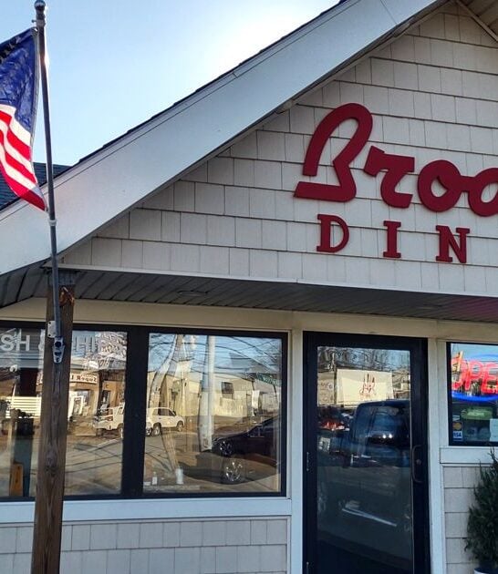 locals best restaurant massachusetts ftr