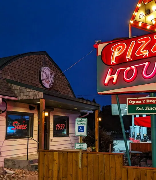 unassuming pizza south dakota ftr