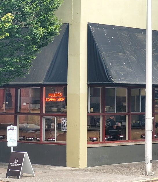 unassuming restaurant omelets oregon ftr