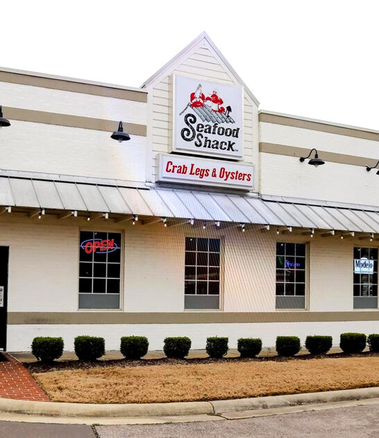 unassuming seafood restaurant arkansas ftr