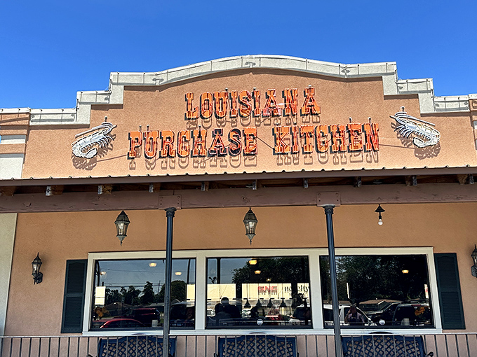 The modest exterior belies culinary treasures within – like finding a jazz virtuoso playing in a corner bar instead of Carnegie Hall.