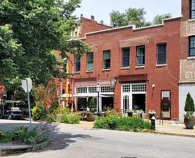 The historic brick façade of Peacemaker beckons seafood lovers to Benton Park, where coastal dreams come true in landlocked Missouri.