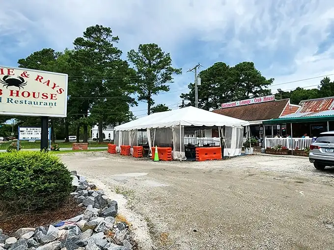 The unassuming exterior of Margie & Ray's might fool you, but those American flags aren't just for show—they're signaling a patriotic devotion to perfect seafood.