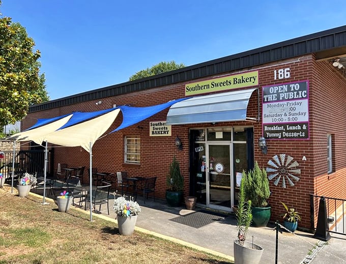 The unassuming brick exterior of Southern Sweets Bakery proves once again that the best treasures in life don't need flashy neon signs to announce their greatness.