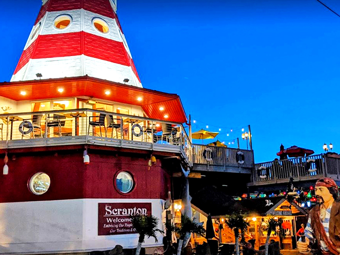 Cooper's iconic lighthouse exterior isn't just for show—it's a landlocked beacon calling seafood lovers from miles around to drop anchor in Scranton.