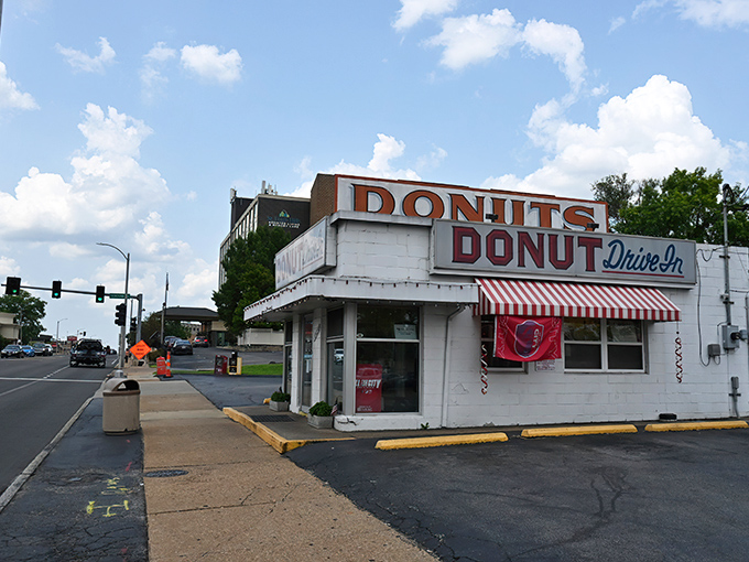 The iconic white building with its vintage red signage stands as a Route 66 landmark, beckoning sugar-seekers like a sweet mirage in the St. Louis cityscape.